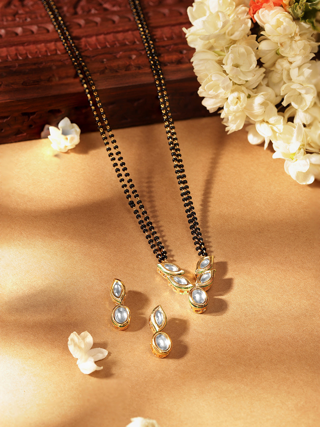 Priyaasi Gold Plated Kundan Lead Design pendant with mini gold kundan